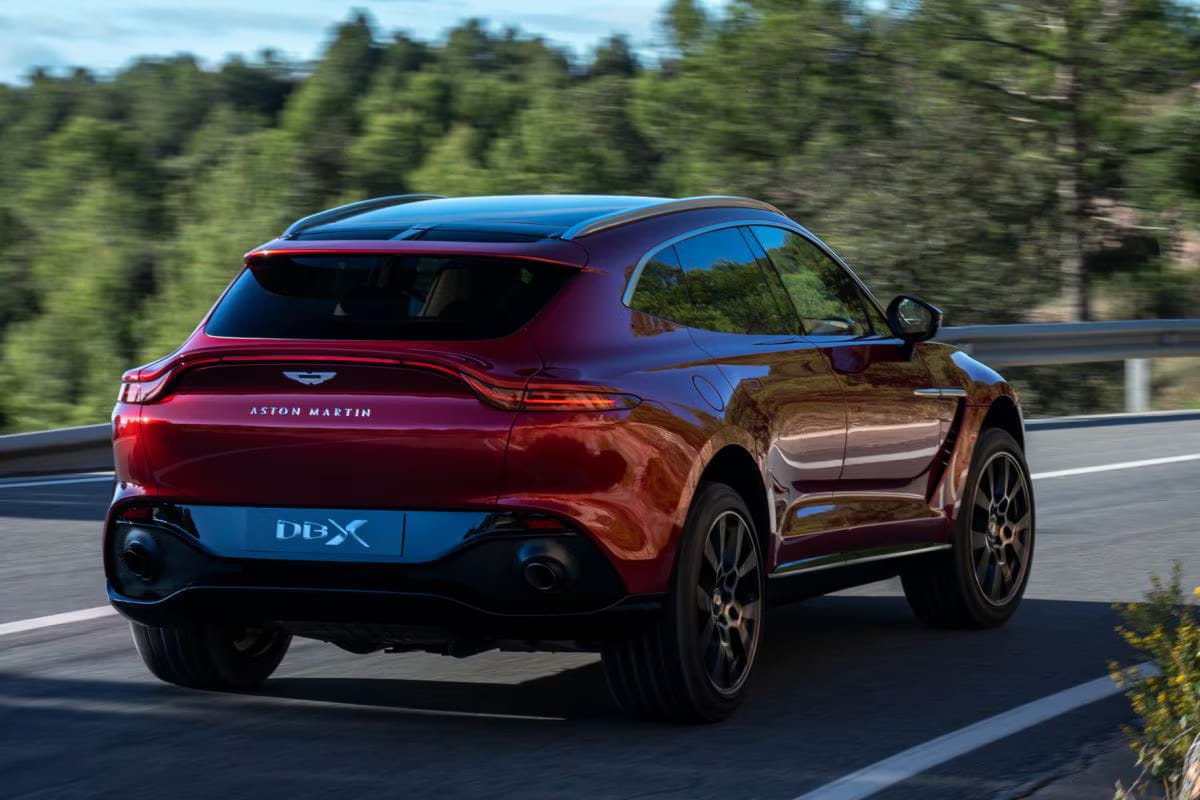 Aston Martin DBX: info, uitvoeringen, prijs en meer