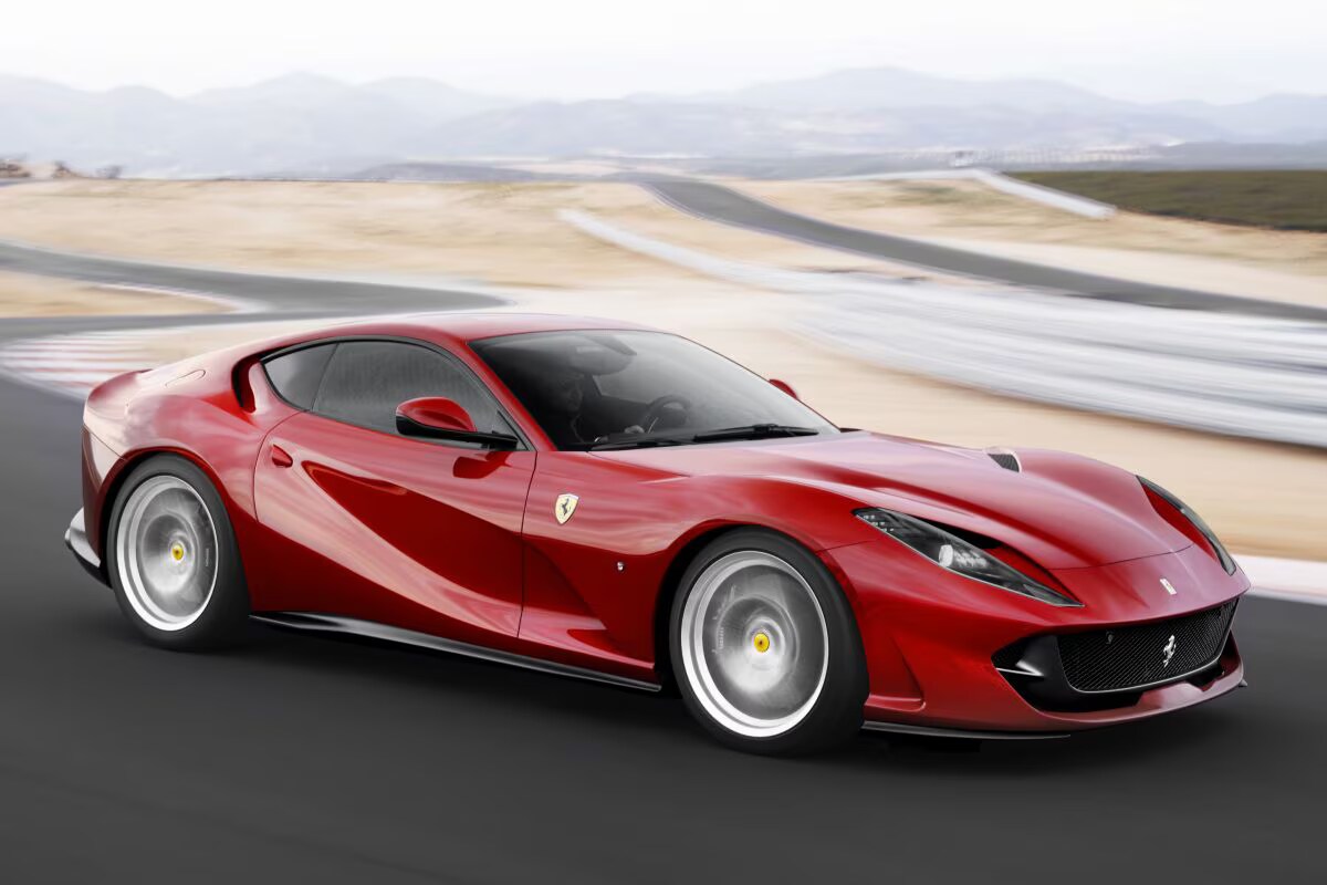 Ferrari 812 Superfast: info, uitvoeringen, prijs en meer